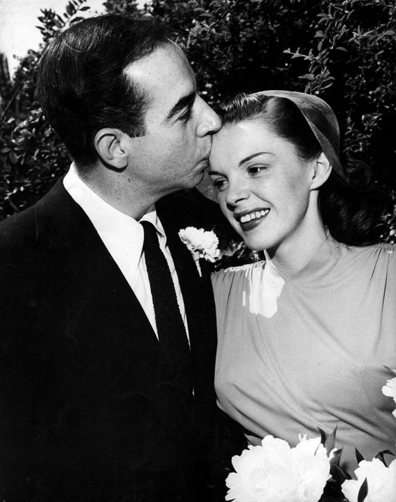 Vincente Minnelli and Judy Garland’s Short Tumultuous Marriage | PICS ...